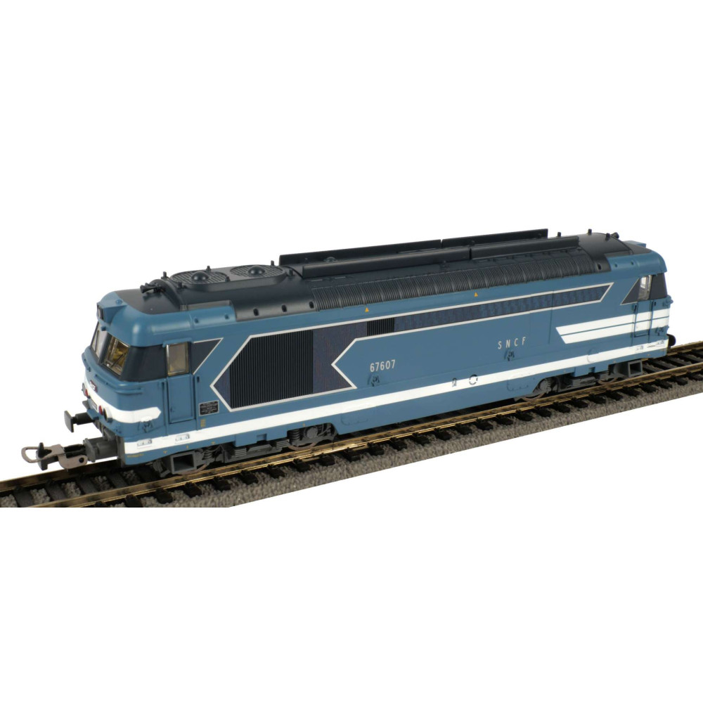 Locomotive DIESEL SNCF BB 67400 67607 HO 1/87 PIKO HOBBY